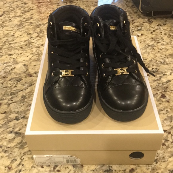 Michael Kors | Shoes | Michael Kors Girls Sneakers Size 2 | Poshmark